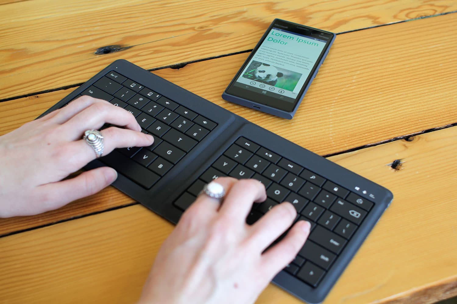 Foldable Keyboards: Unleashing Portable Typing Efficiency - Gizcoupon